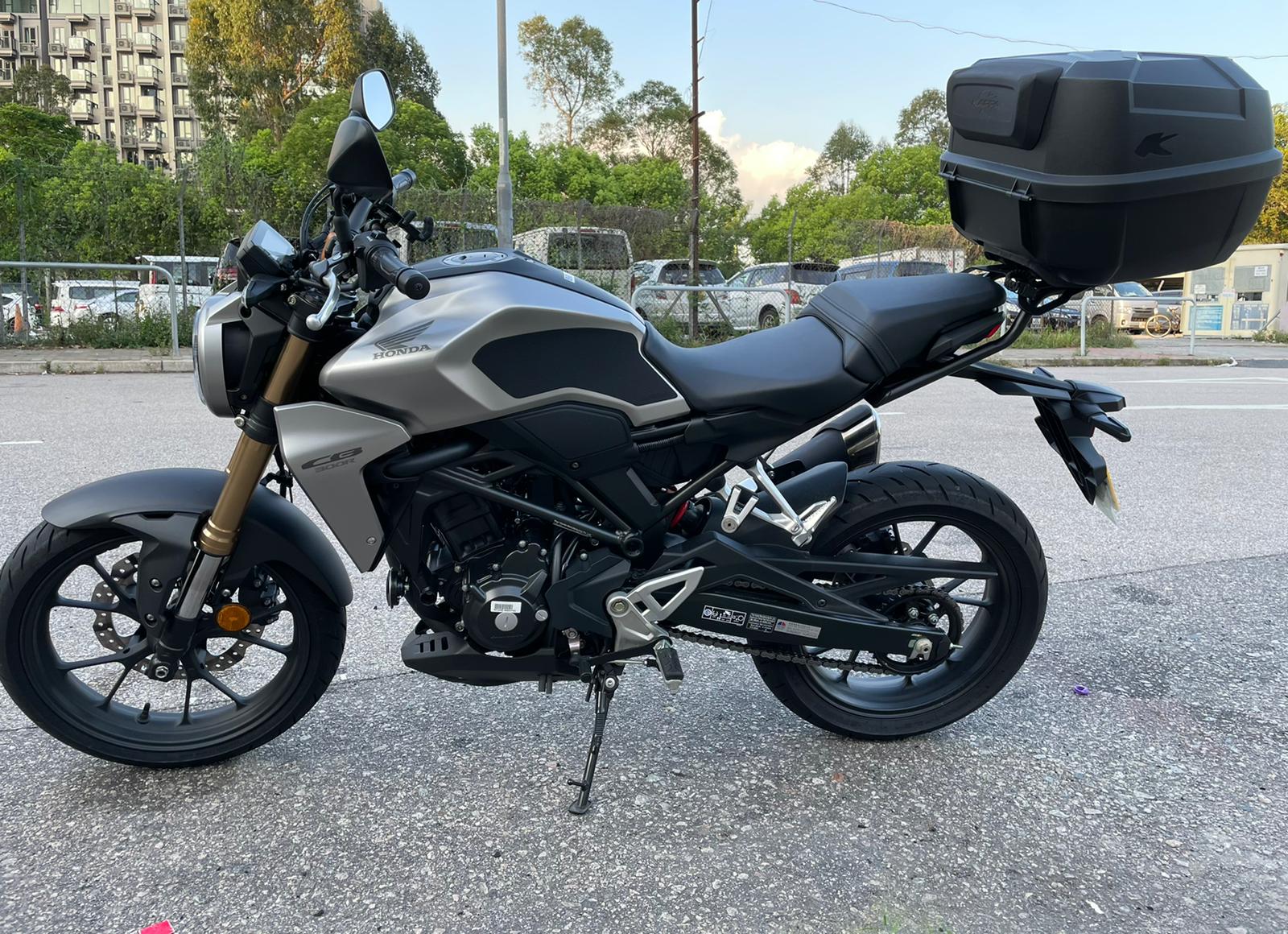 【開箱圖輯】HONDA CB300R 配 KAPPA K43NMAL 尾箱安裝